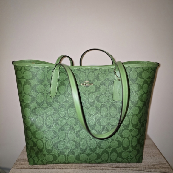 Coach | Bags | Coach Signature Green Tote Bag | Poshmark